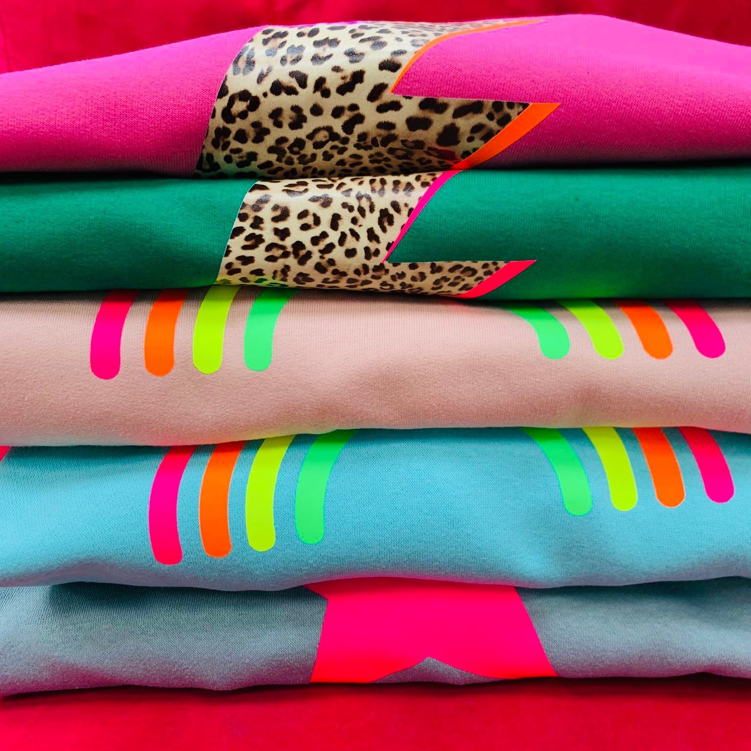 Outlet – Neon Marl